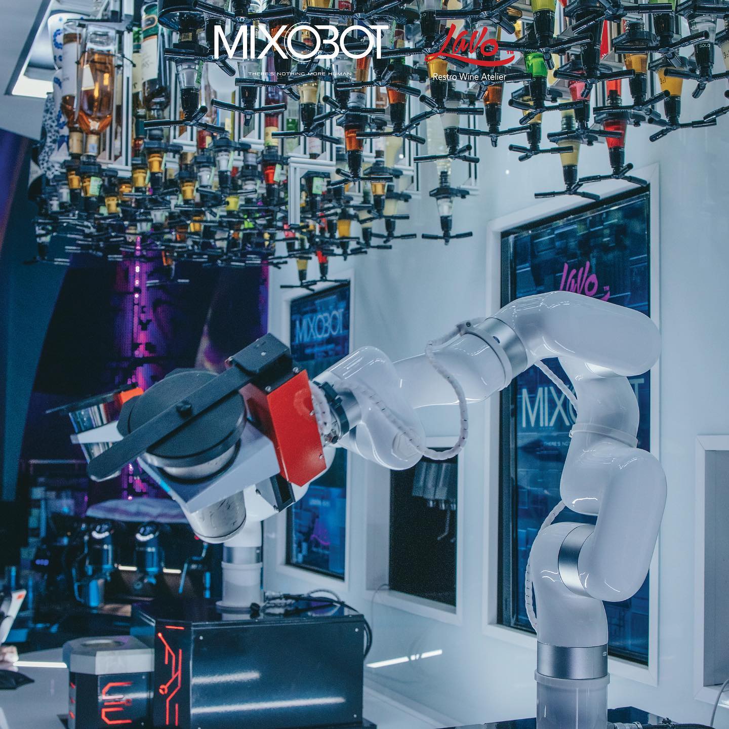 MIXOBOT, MALAYSIA’S FIRST ROBOTIC BARTENDER, DELIVERS PERFECT COCKTAILS ...