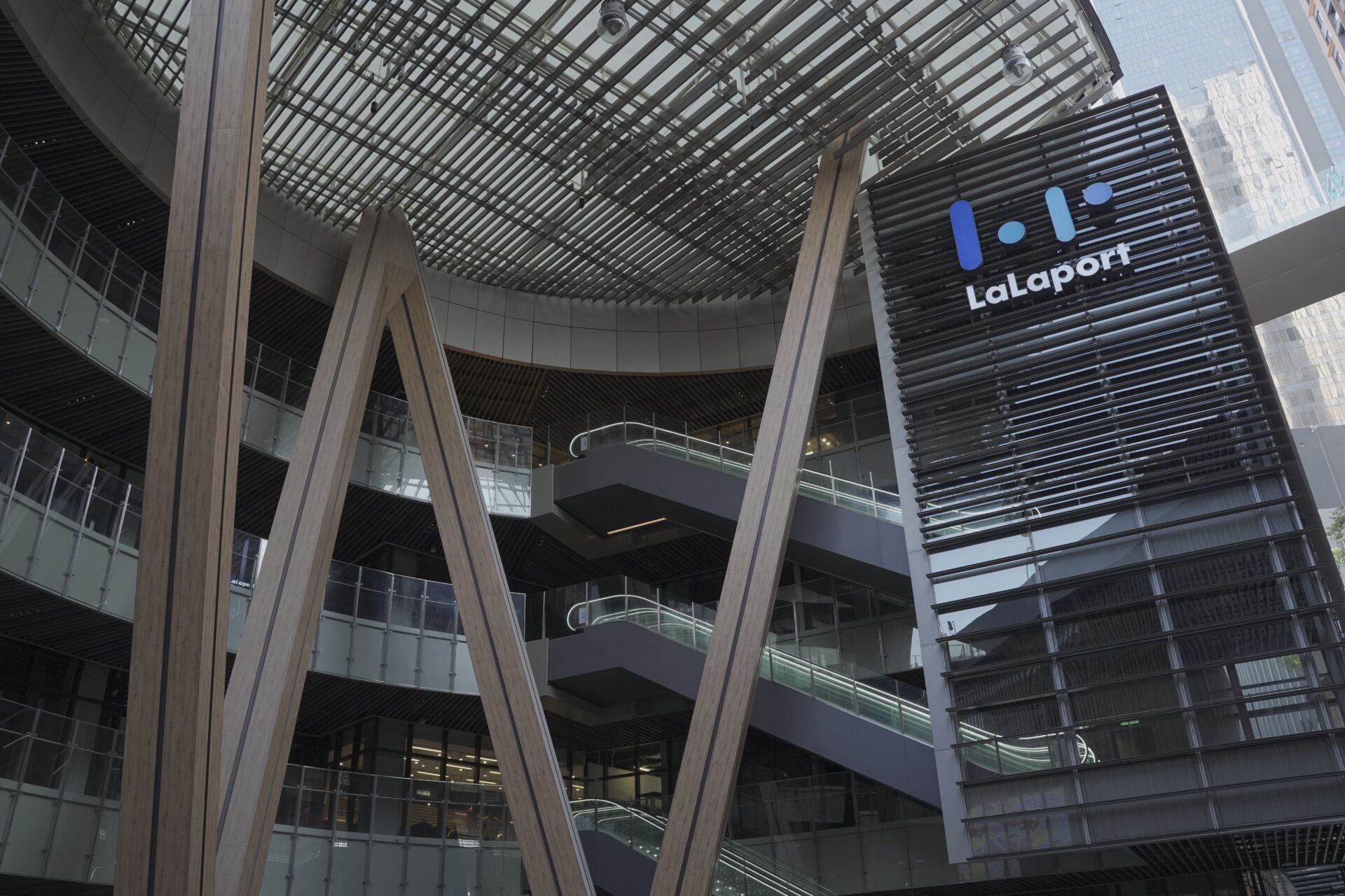 LALAPORT LAUNCHES FIRST SOUTHEAST ASIA MALL IN BUKIT BINTANG - Kr8tif ...