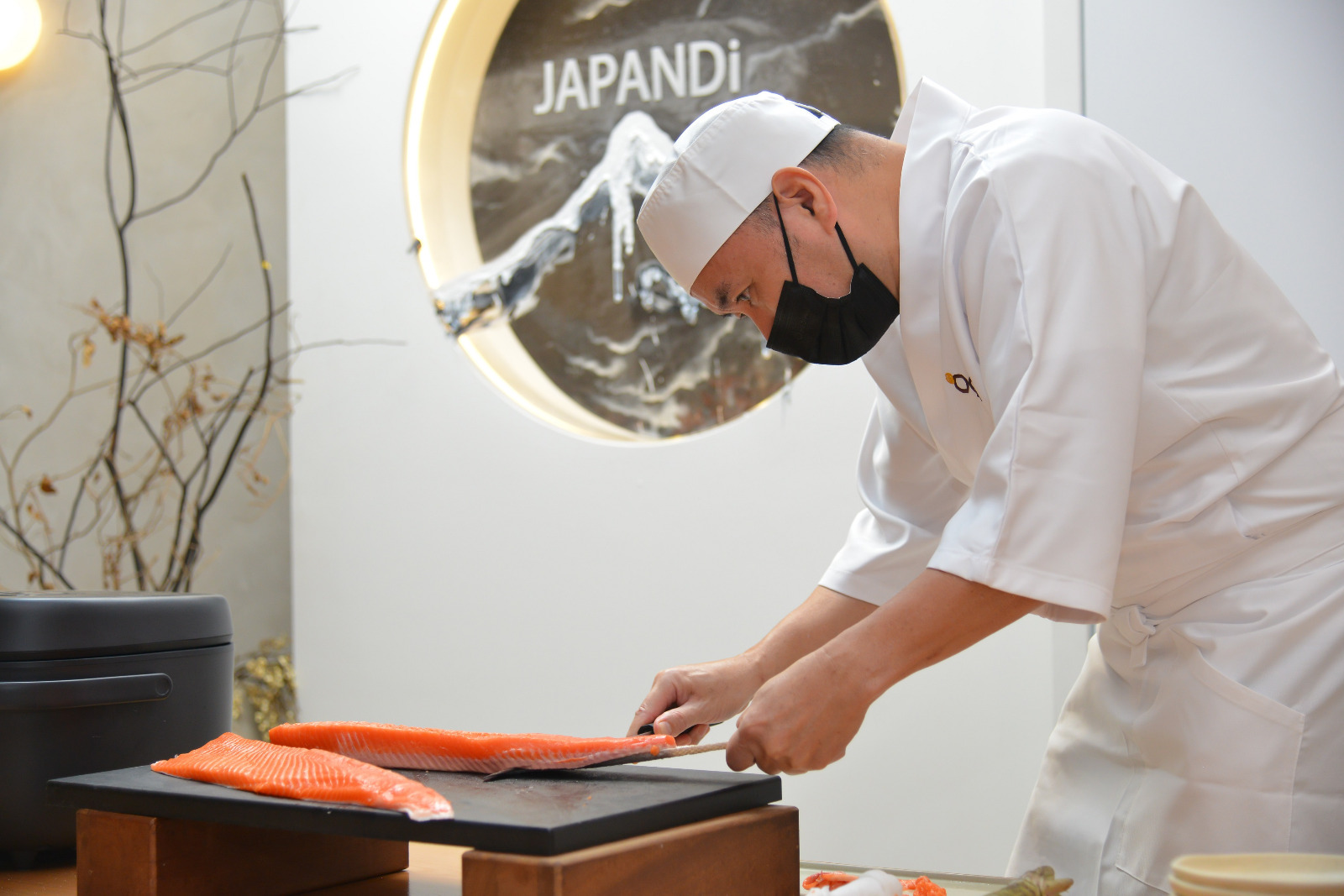 TOSHIBA UNVEILS JAPANDI FRIDGE: WHERE JAPANESE MINIMALISM MEETS ...